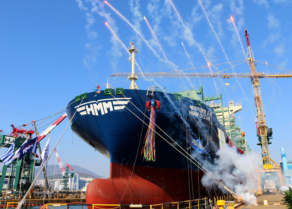 HJ중공업 건조 LNG추진 컨테이너선, HMM이 국내 첫 도입