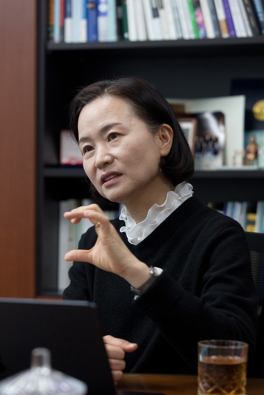 “韓, AI 전쟁에 참전도 못했다…‘한국형’ AI? 시작부터 ‘글로벌’이어야”